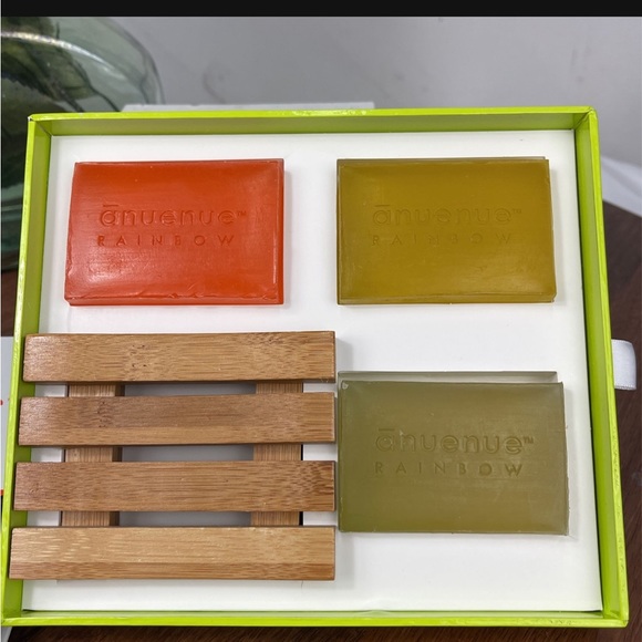 Anuenue Rainbow | Bath | Anuenue Rainbow Coconut Papaya Soap Collection | Poshmark